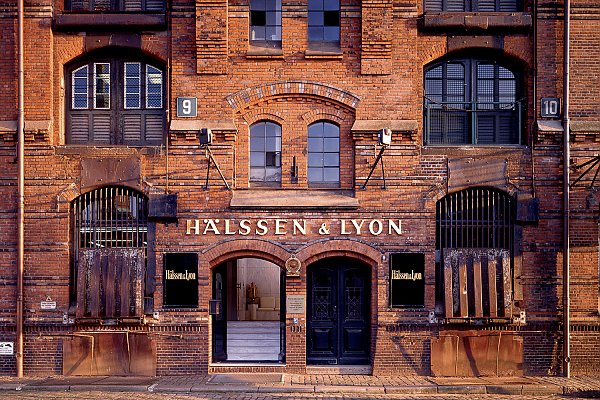 Инновации / Hälssen & Lyon : the world of tea under one roof